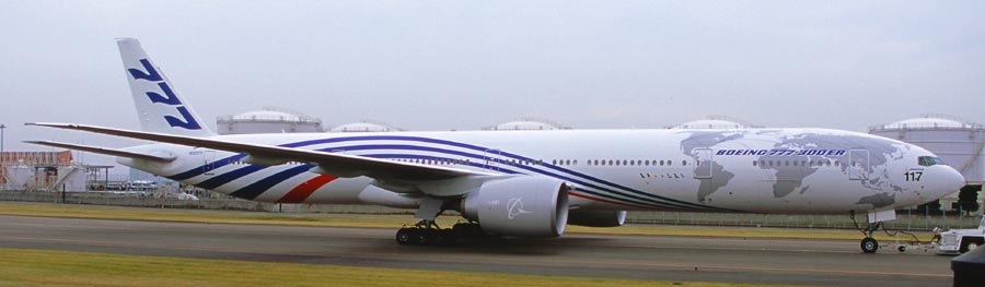 Boeing 777-346(ER) (N5017V)
