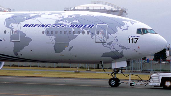 Boeing 777-346(ER) (N5017V)
